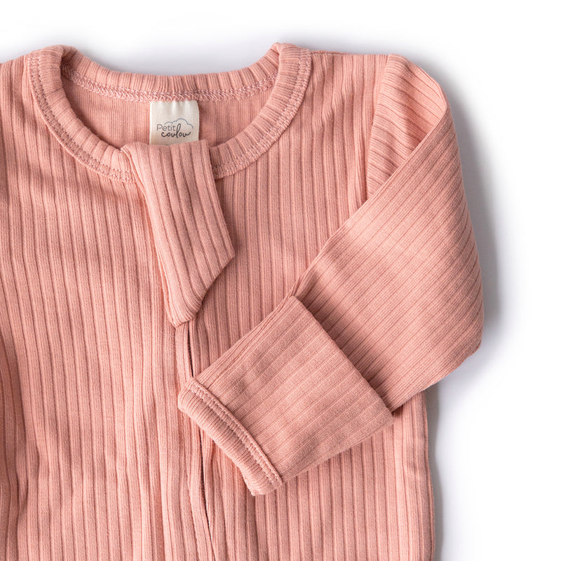 Newborn Gift Set: Pajamas, Hat & Cuddly Toy – Petit Coulou